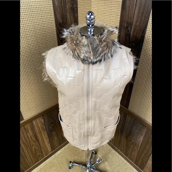 Jean Crisan Fourrures - Muscalus Furs | Jackets & Coats | Jean Crisan ...